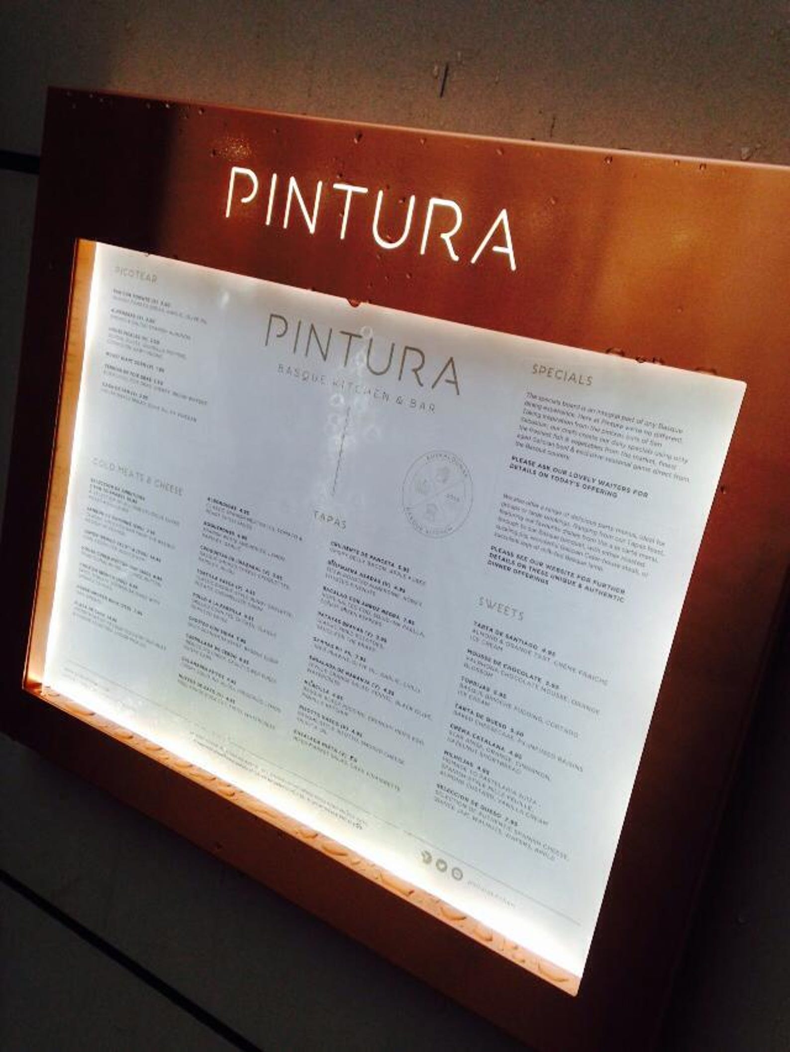 Fret Cut Logo Top Illuminated Menu Cases, Exterior Menu Box, Wall ...