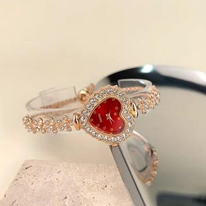 Heart Sparkling Rhinestone Quartz Women's Watch - Chic and Adjustable ...