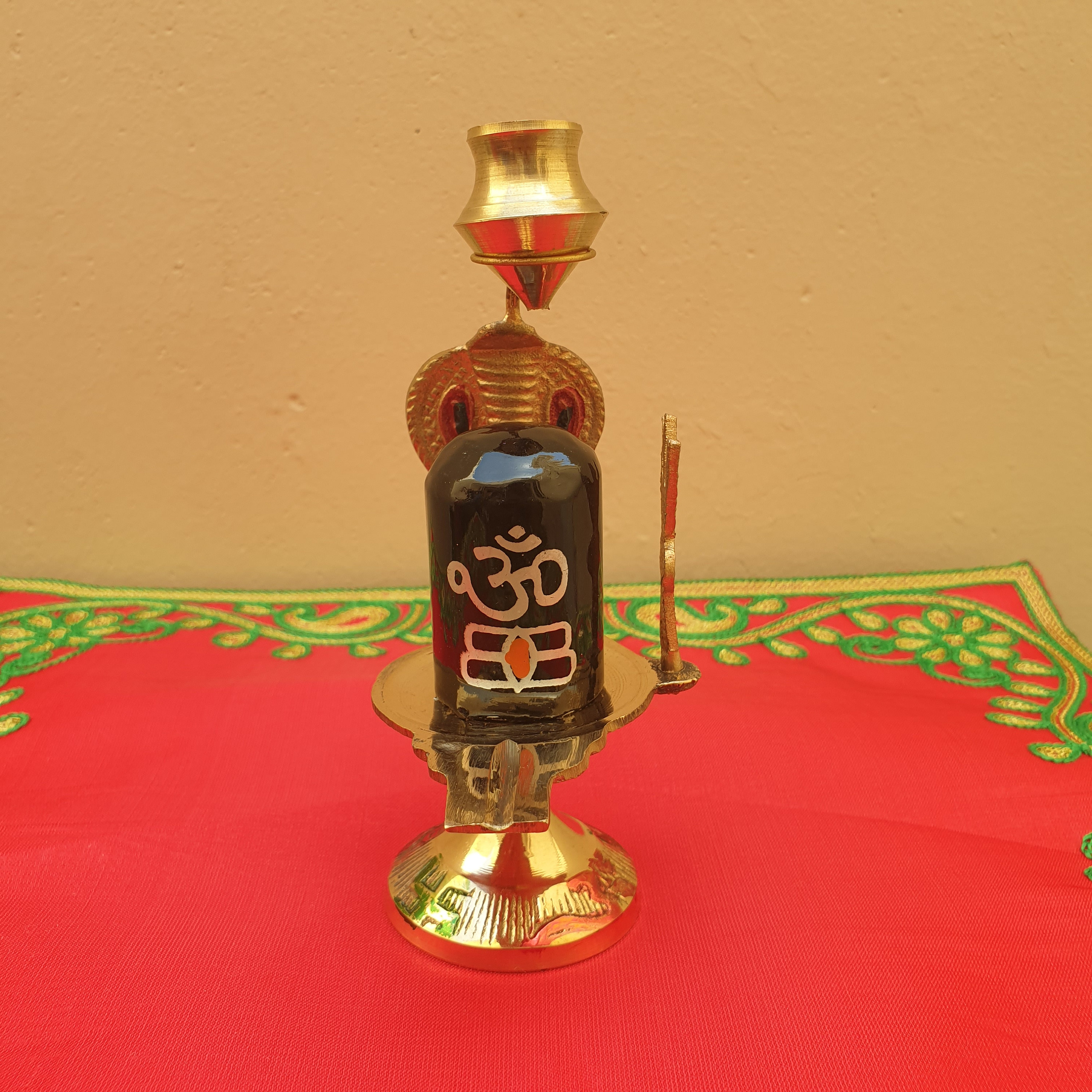 Lord Shiva Lingam Stand With Water Fountain for Home Temple Pooja ...