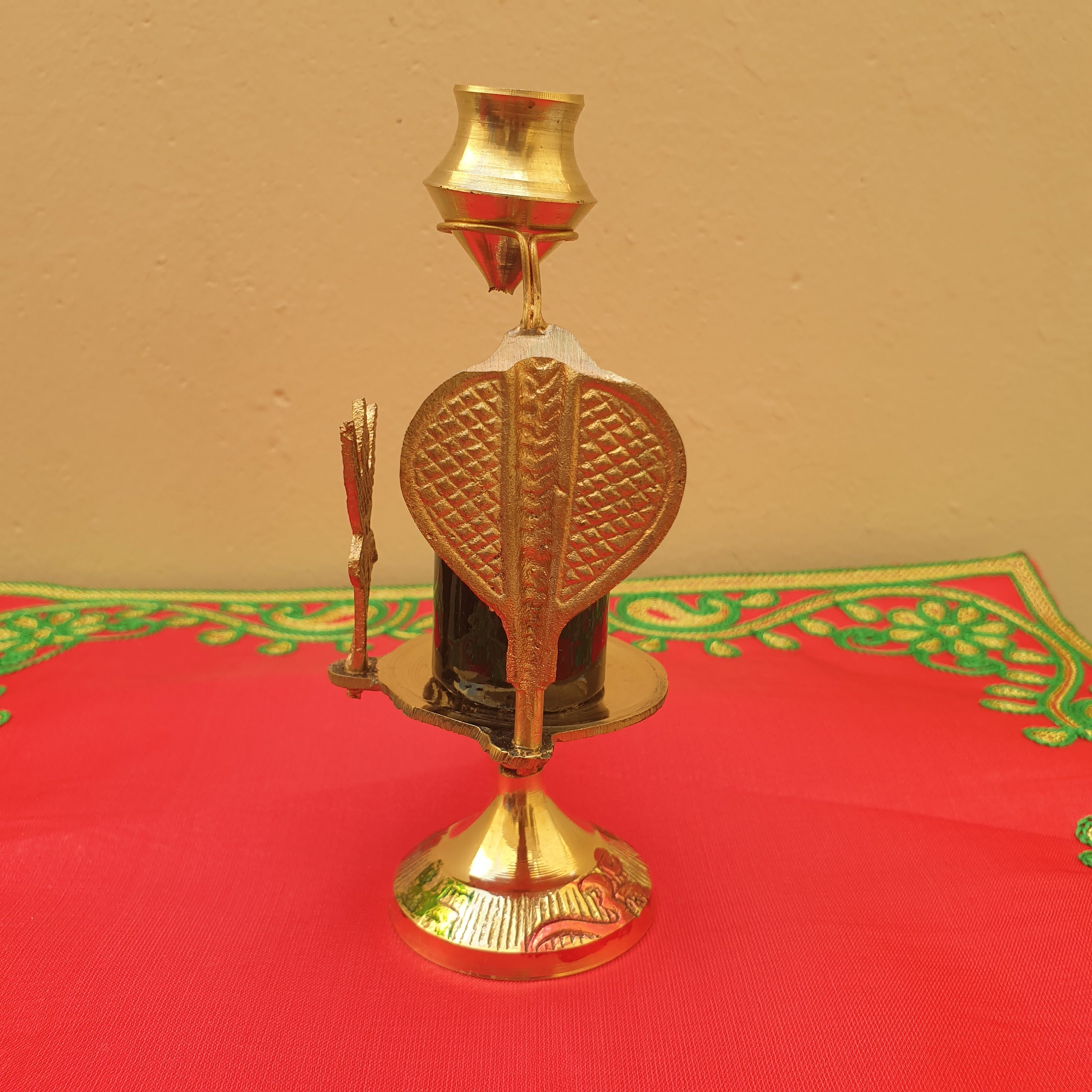 Lord Shiva Lingam Stand With Water Fountain for Home Temple Pooja ...