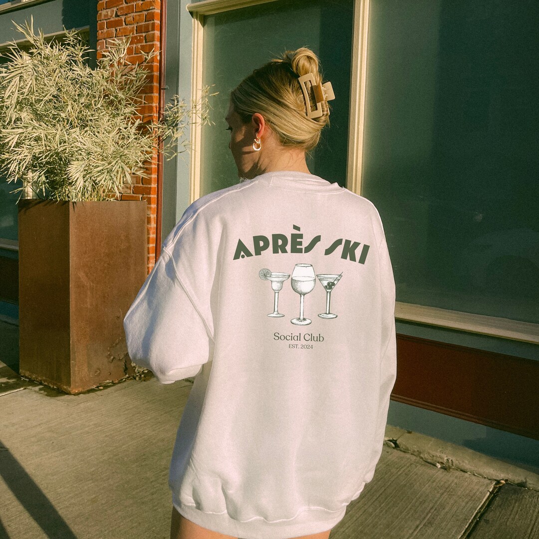 Personalized Apres Ski Social Club Sweatshirt, Gift for Skier, Retro ...