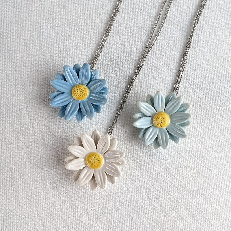 Daisy Necklace - Etsy