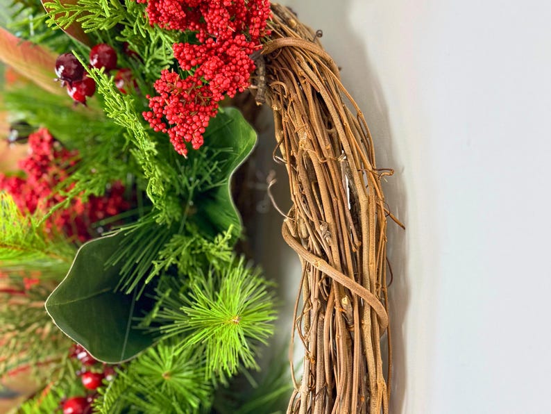 Handmade Magnolia Christmas Wreath: Grapevine Door Decor With Pine ...