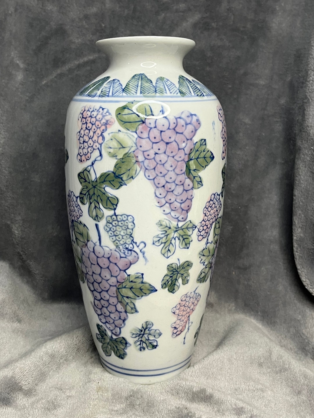 Vintage Porcelain Vase-made in China - Etsy