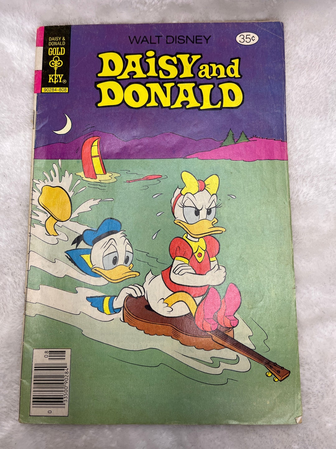 Vintage Walt Disney Daisy and Donald Whitman #32 Donald &daisy Capsized ...