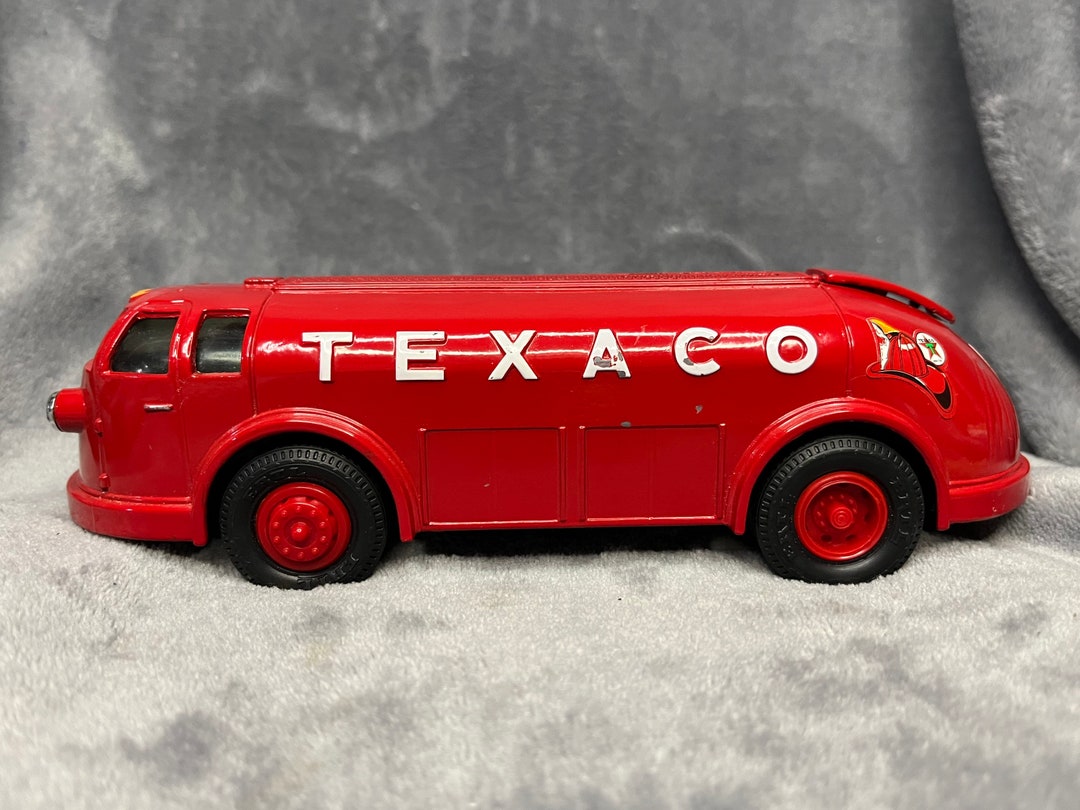 Vintage 1934 Texaco Diamond T Tanker Doodle Bug Diecast Bank-made in ...