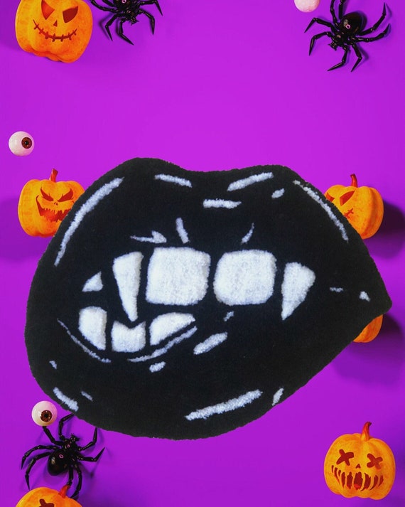 Tufted Vampire Lips Rug - Etsy