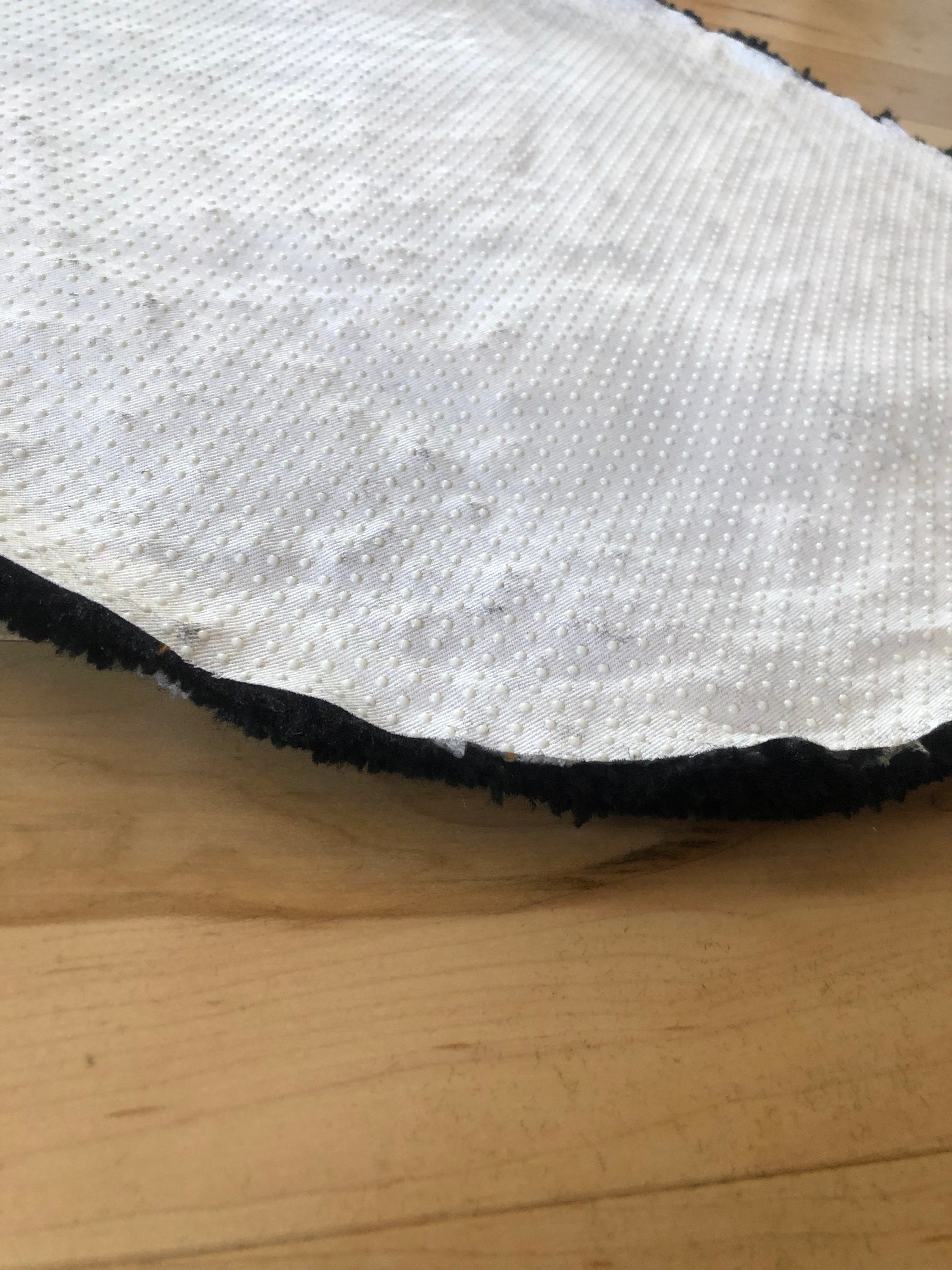 Tufted Vampire Lips Rug - Etsy