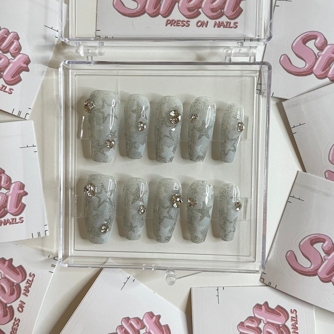 The Star of the Day Handmade Press on Nails - Etsy