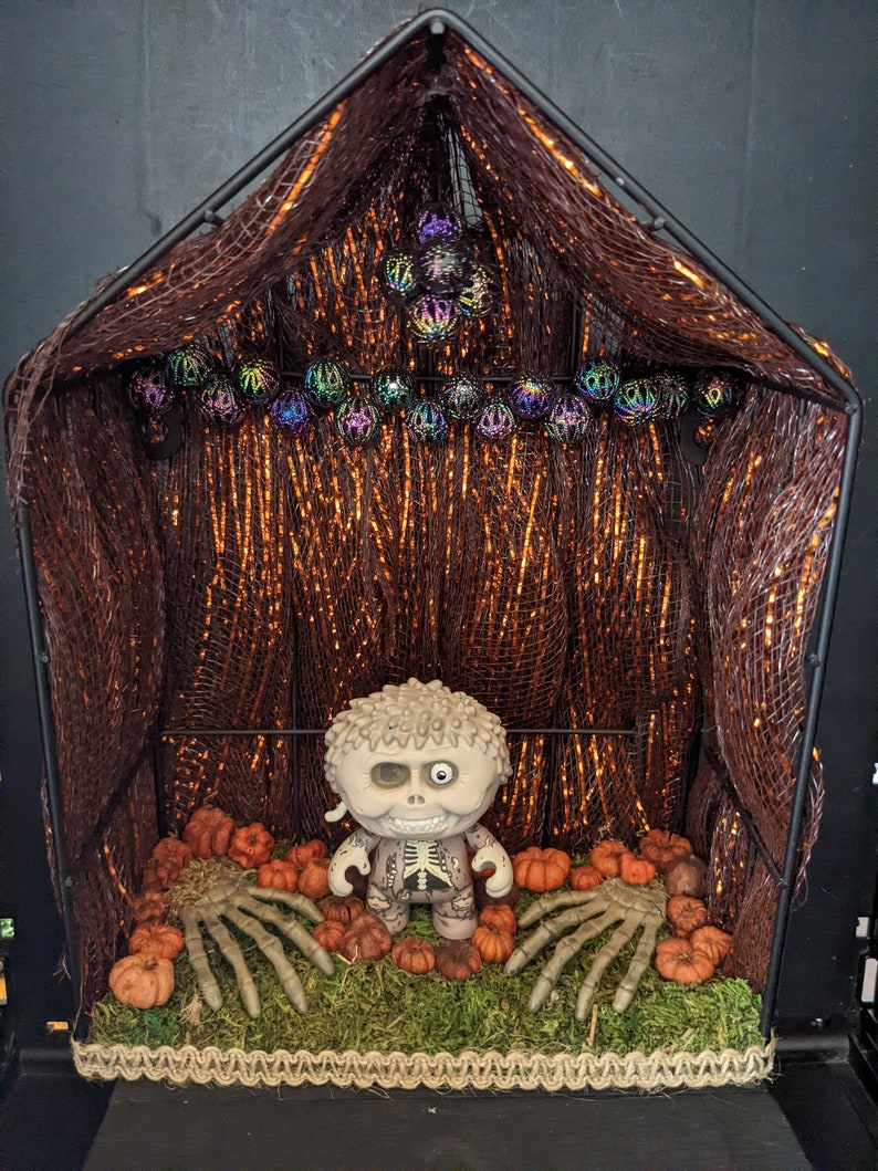 ZOMBIE HALLOWEEN DISPLAY - Etsy