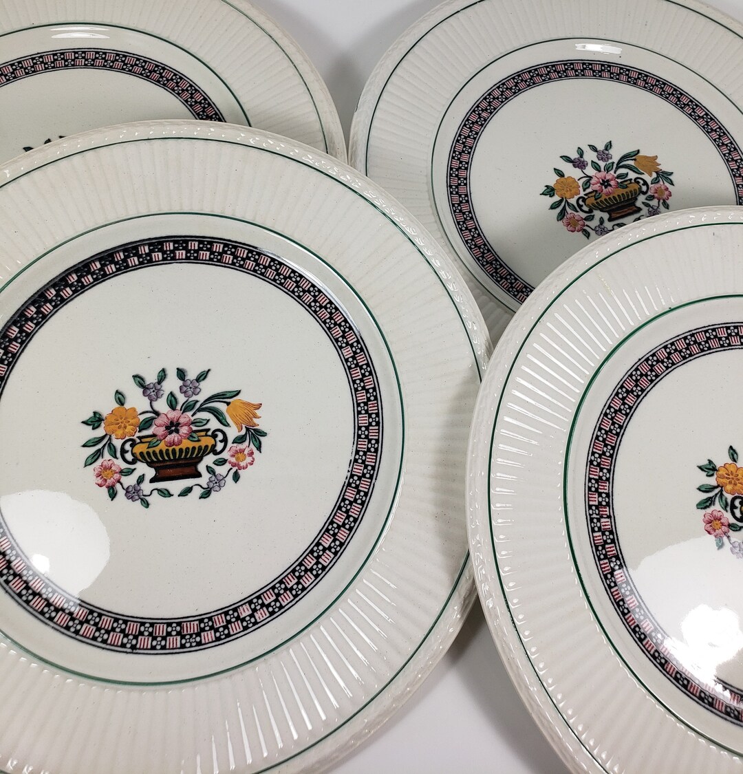 Antique 1920s Wedgwood Etruria England Trentham Red A6770 Dinner Plates ...