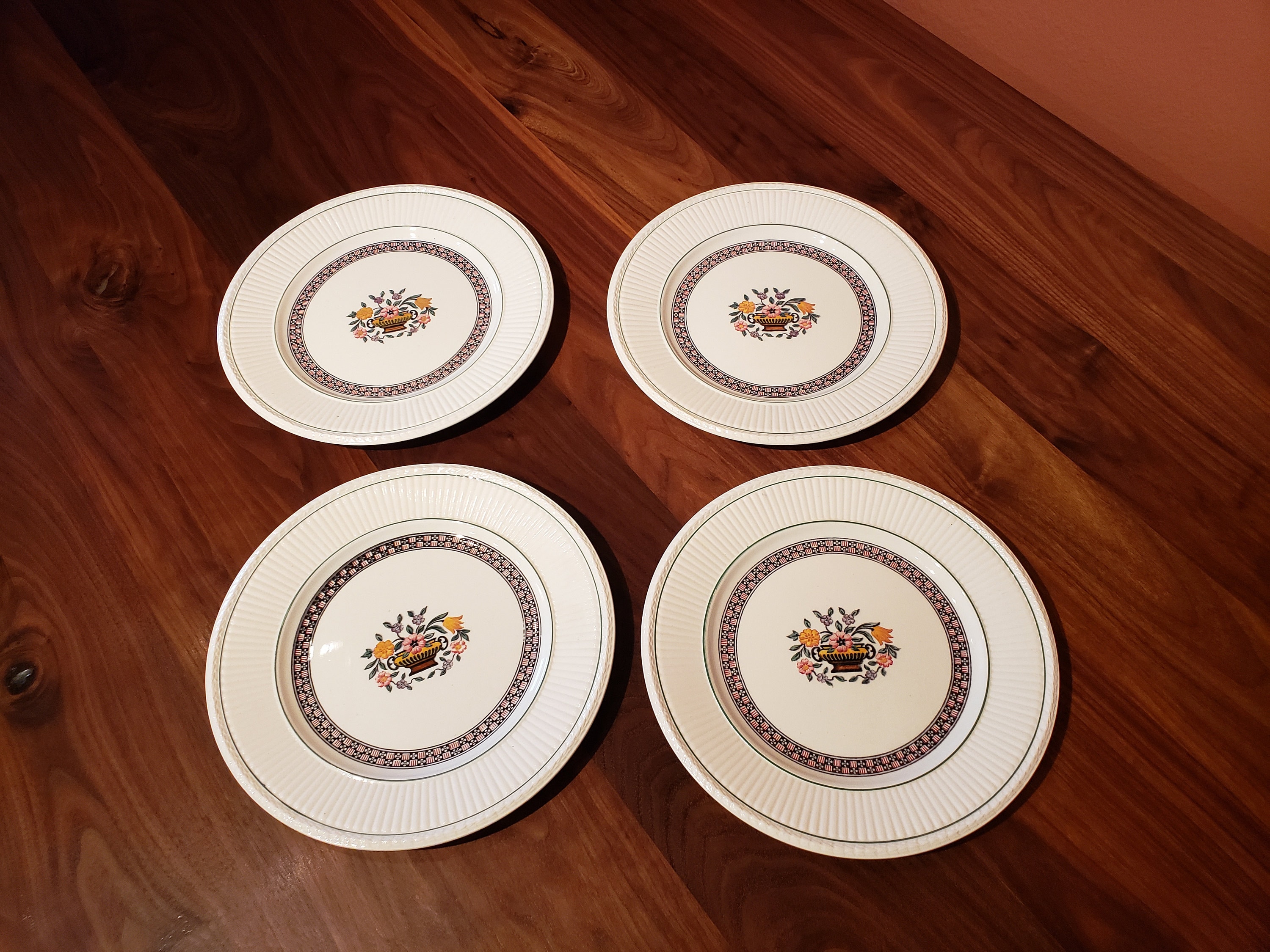 Antique 1920s Wedgwood Etruria England Trentham Red A6770 Dinner Plates ...