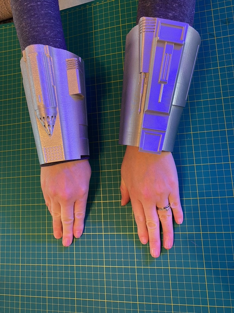 Whistling Birds Mandalorian Mando Bracer Armor - Etsy