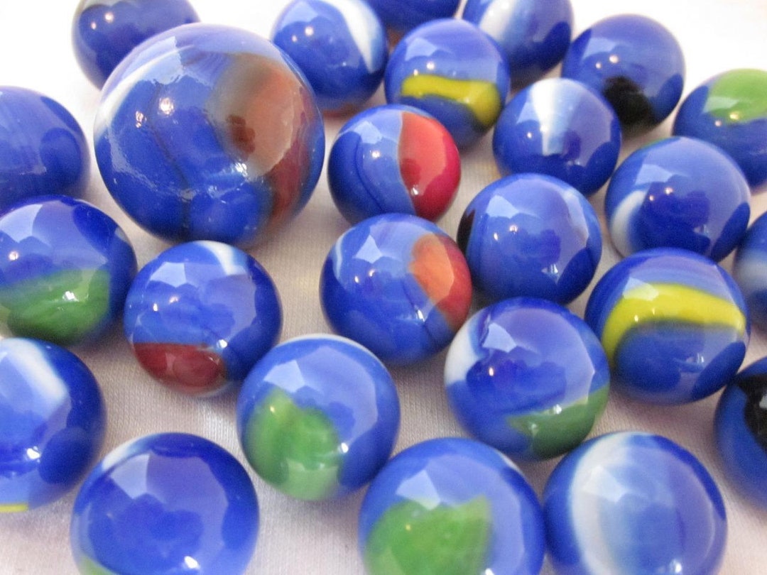 25 Glass Marbles BLUE DOLPHIN White/green/red Shooter Patch Game Marble ...