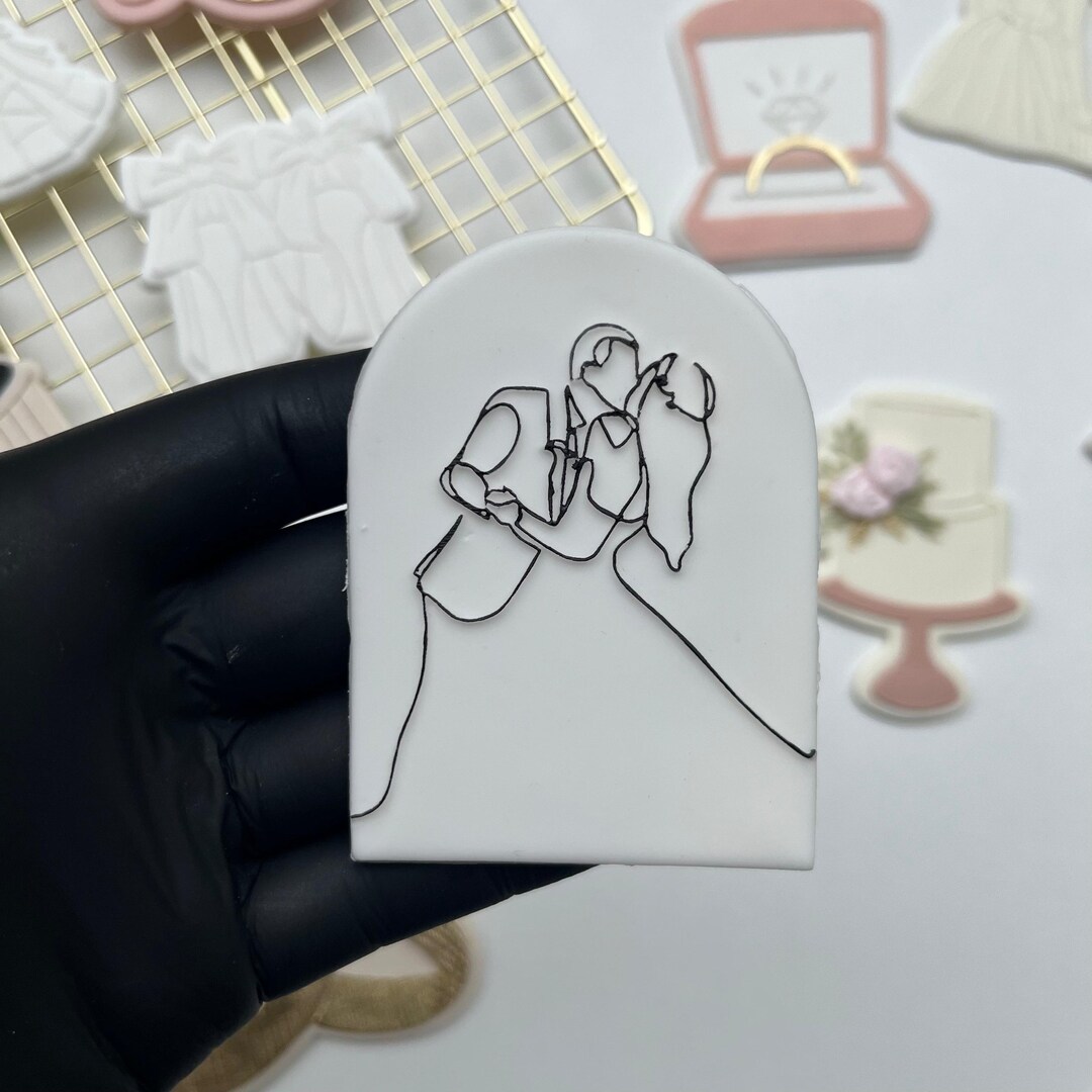 Kissing Couple Stamp and Cutter - Etsy