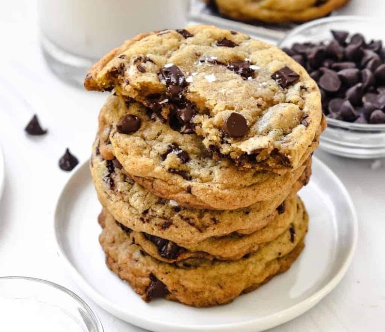 BEST Chocolate Chip Gourmet Cookies Set, 4 GIANT Bakery Style Cookies ...