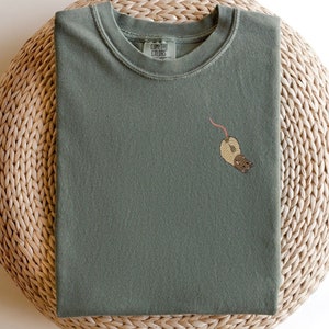 Embroidered Rat T-shirt: Rattie Tee, Rat Lover Gift - Etsy