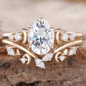 triple moon goddess ring