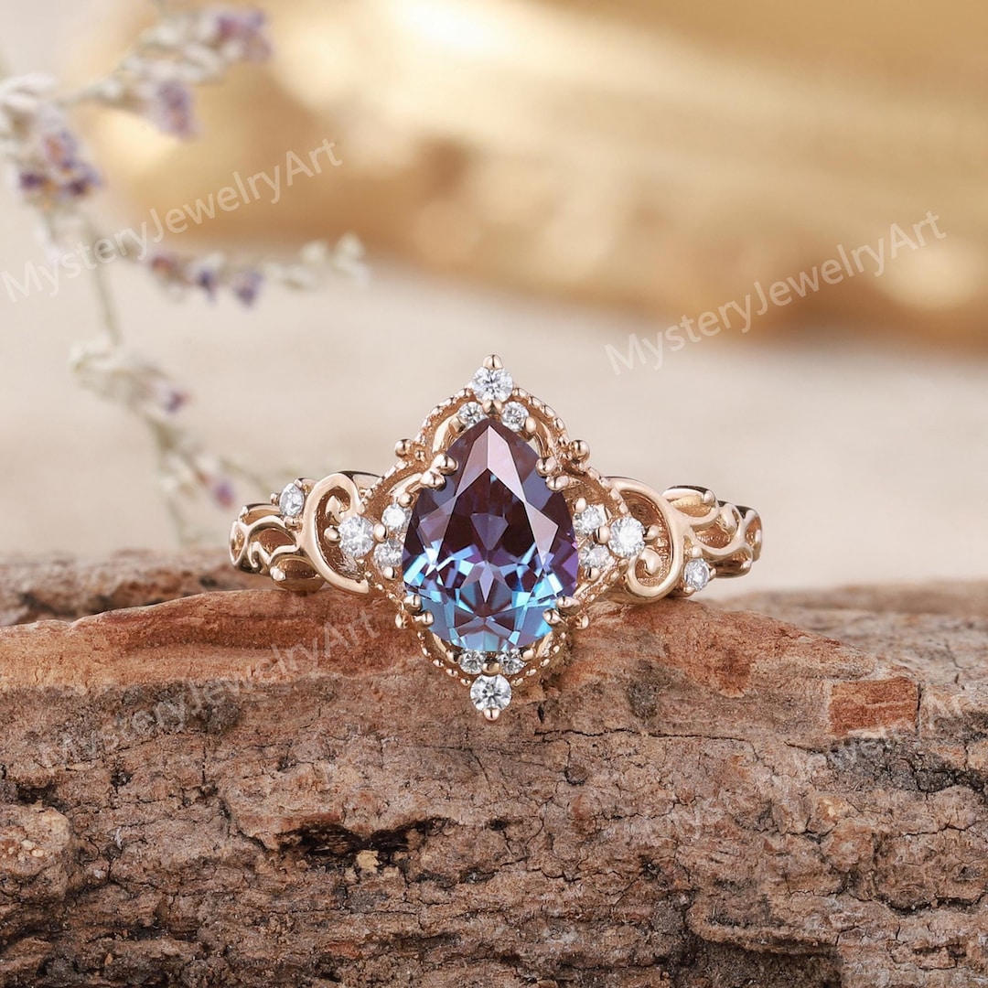 Vintage Alexandrite Engagement Ring Solid Gold Moissanite Cluster Ring ...