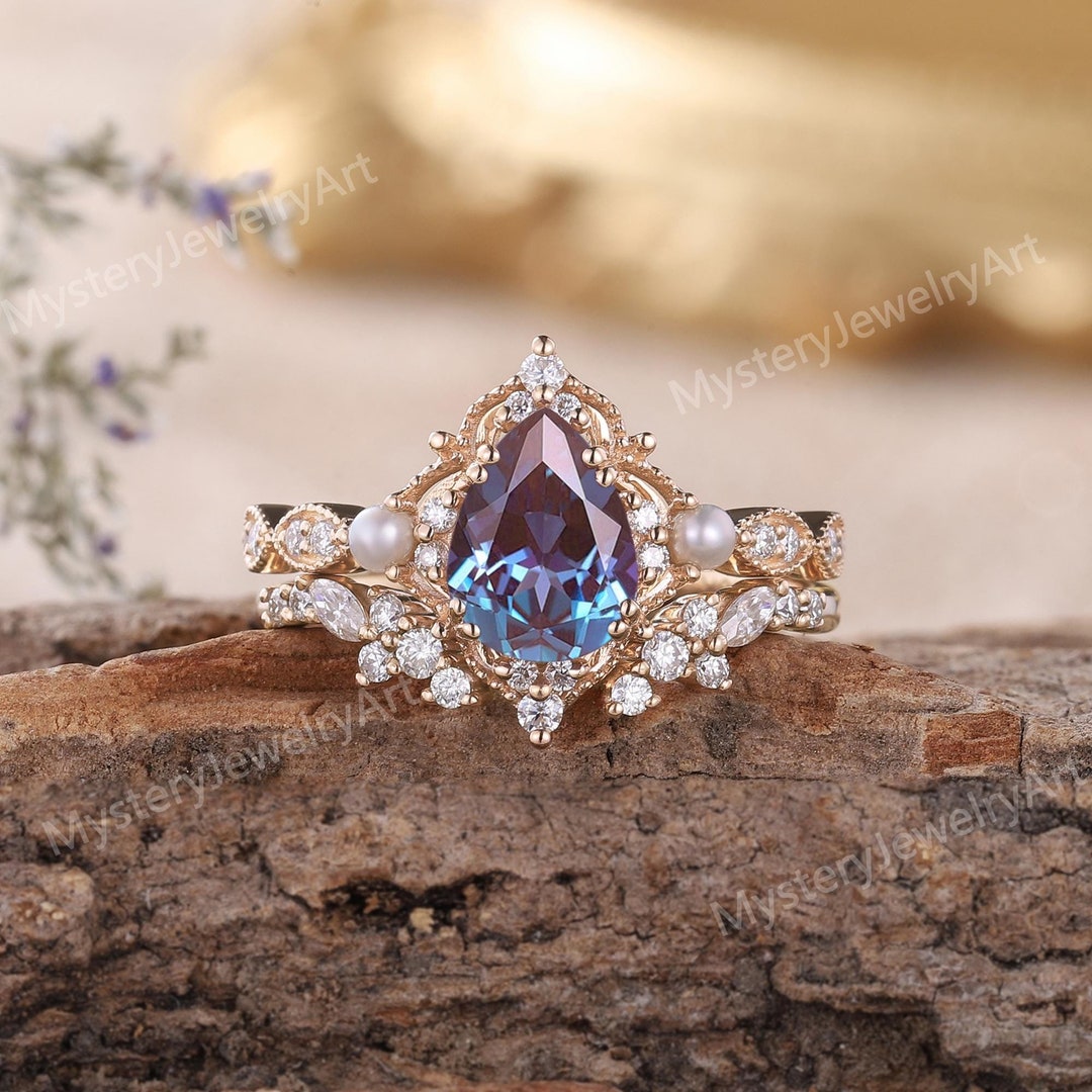Vintage Pear Alexandrite Engagement Ring Set Rose Gold Open Wedding ...