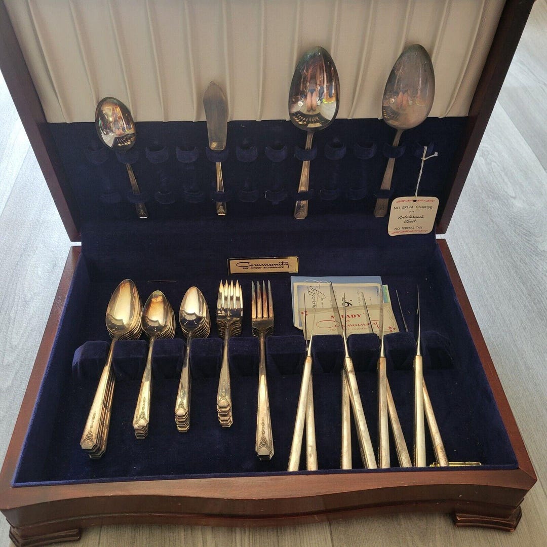 Vtg Community Oneida Silver Plate MILADY 52pc Flatware Silverware Set ...