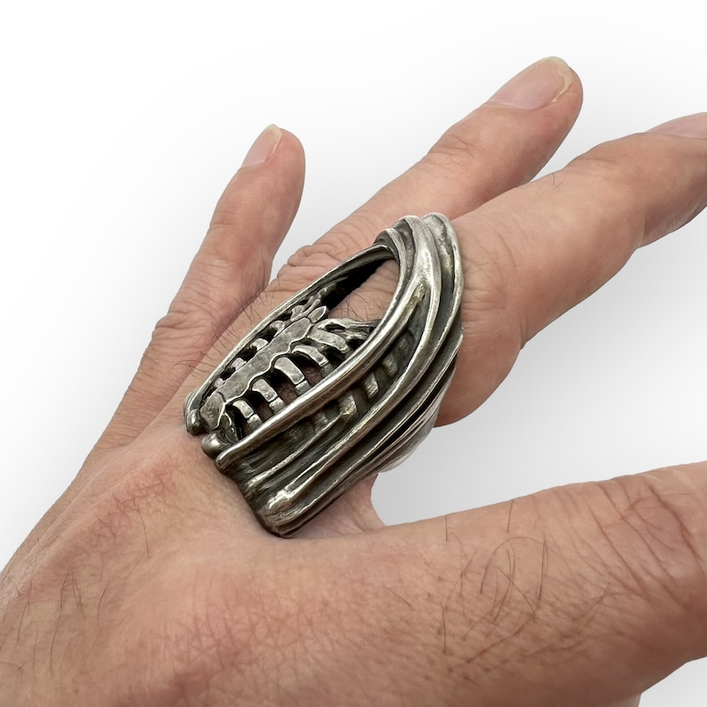 Legiomade Remains Ring Skull Torso Body Gothic Horror Silver Starling ...