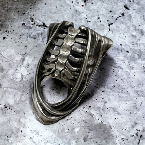 Legiomade Remains Ring Skull Torso Body Gothic Horror Silver Starling ...