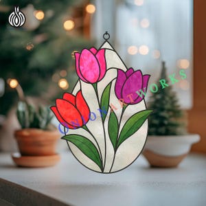 Colorful Tulip Teardrop Stained Glass Pattern | Spring Floral ...