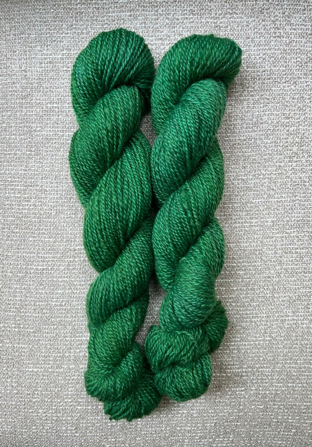 Queen Efe - Sport/light DK Weight Yarn, 200 Yd. Hanks, Hand-dyed, Color - Emerald Green - Etsy