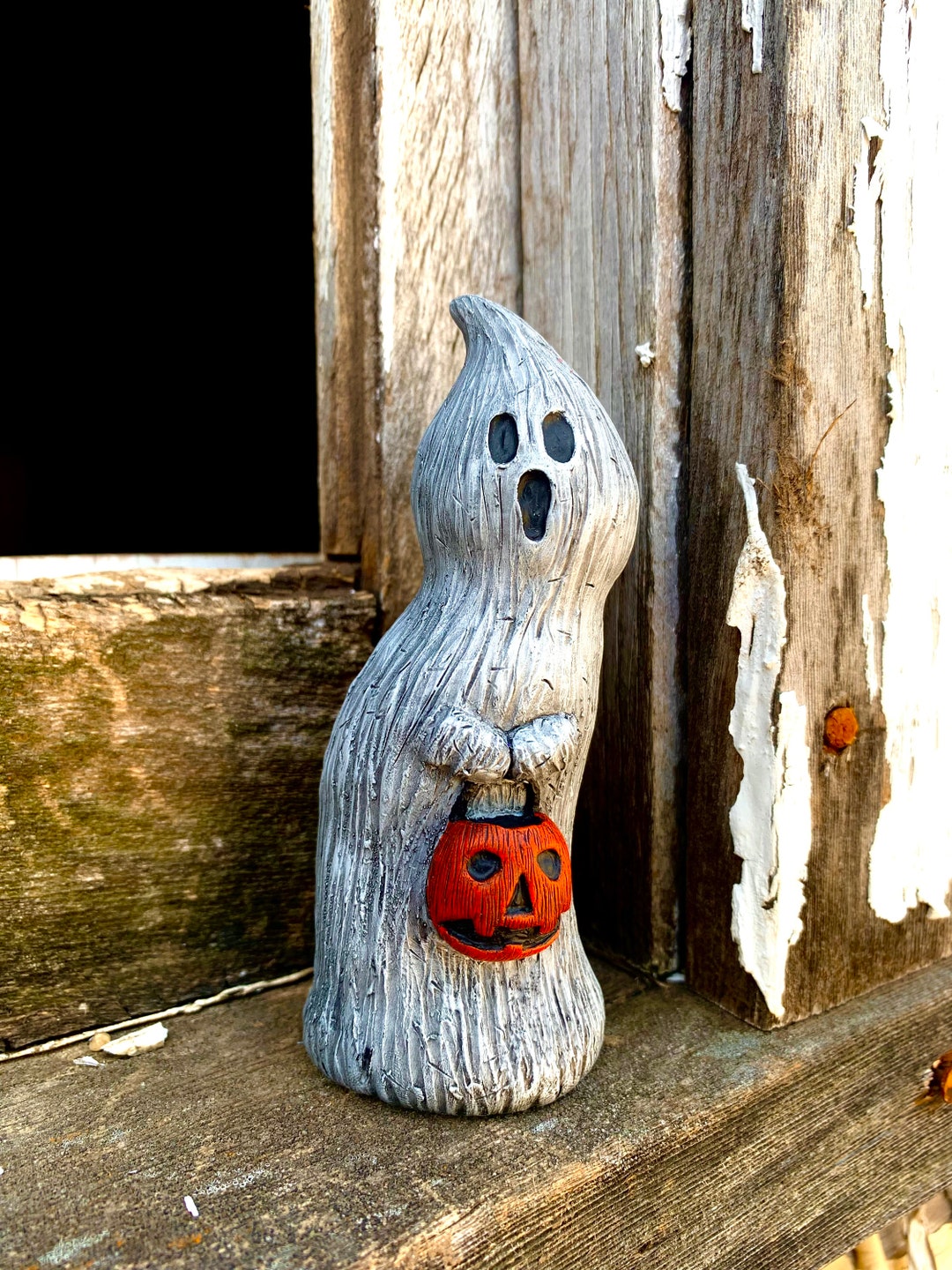 Fright Night Ghost Halloween Resin Figure Horror Collectible Spooky ...