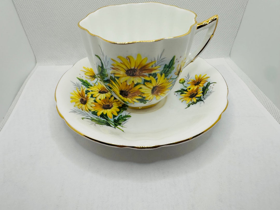 Vintage Windsor China Tea Cup and Saucer; Black Eyed Susan - Etsy