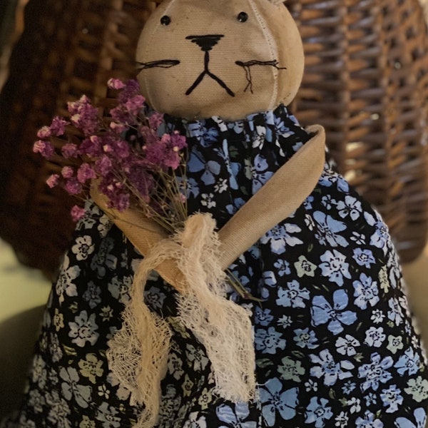Primitive Bunny - Etsy
