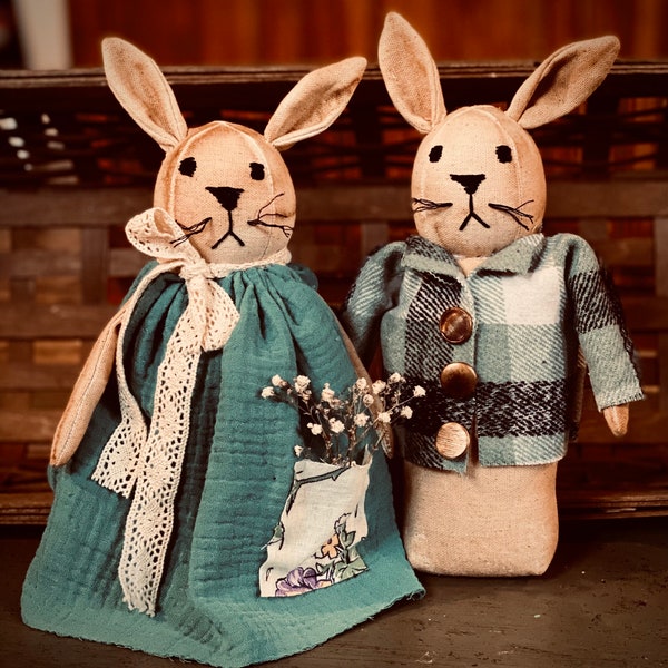 Primitive Bunny - Etsy