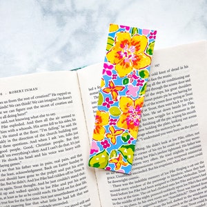 Preppy Printable Bookmarks With Fun Floral Tropical Design | Aesthetic ...