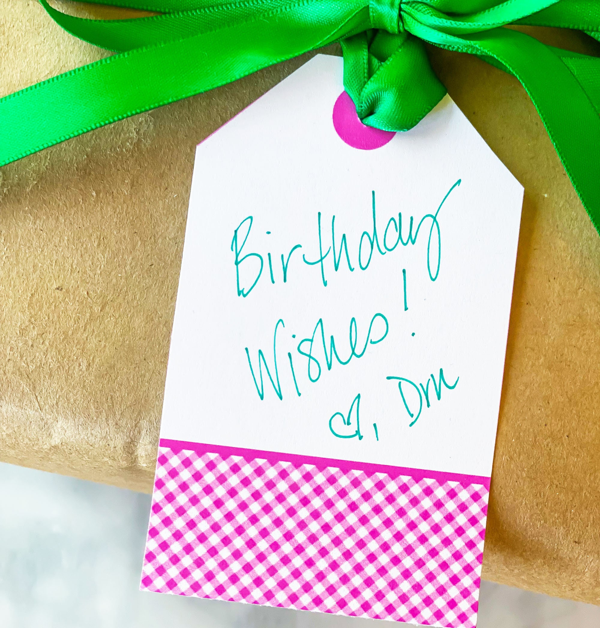 Preppy Stuff: Printable Gingham Gift Tags | Preppy Gift Wrap Tags for ...