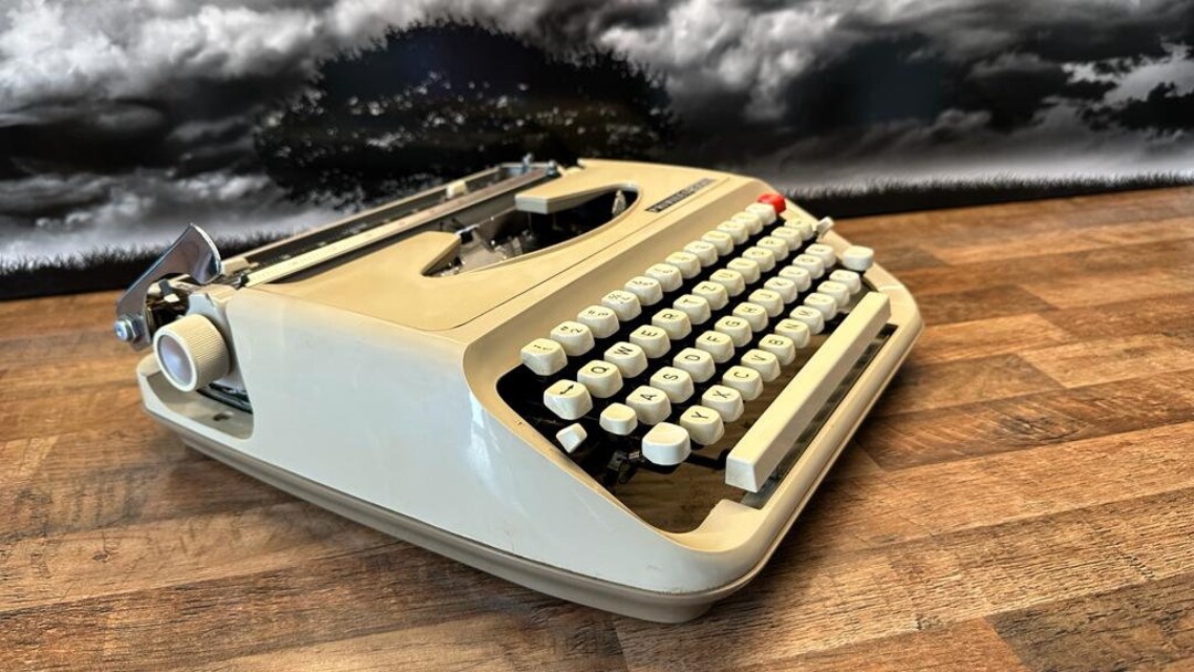 VINTAGE Space Age Typewriter, Privileg 300T, Yellow, 1970s - Etsy