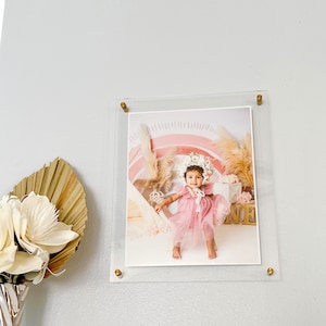 Double Panel Floating Acrylic Photo Frame.make Your Memories Shine ...