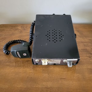 Johnson CB Radio and Installation Operating Manual Model Messenger 191 ...