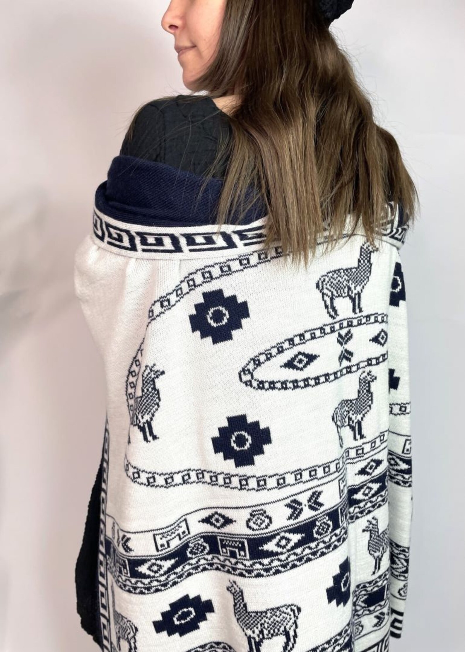Alpaca Reversible Shawl - Women's Ruana Wrap - Navy and White, Bolivia ...