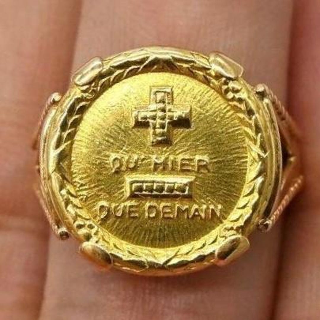 Vintage 18k Gold Augis Signet Ring plus Quhier, Moins Que Demain French ...