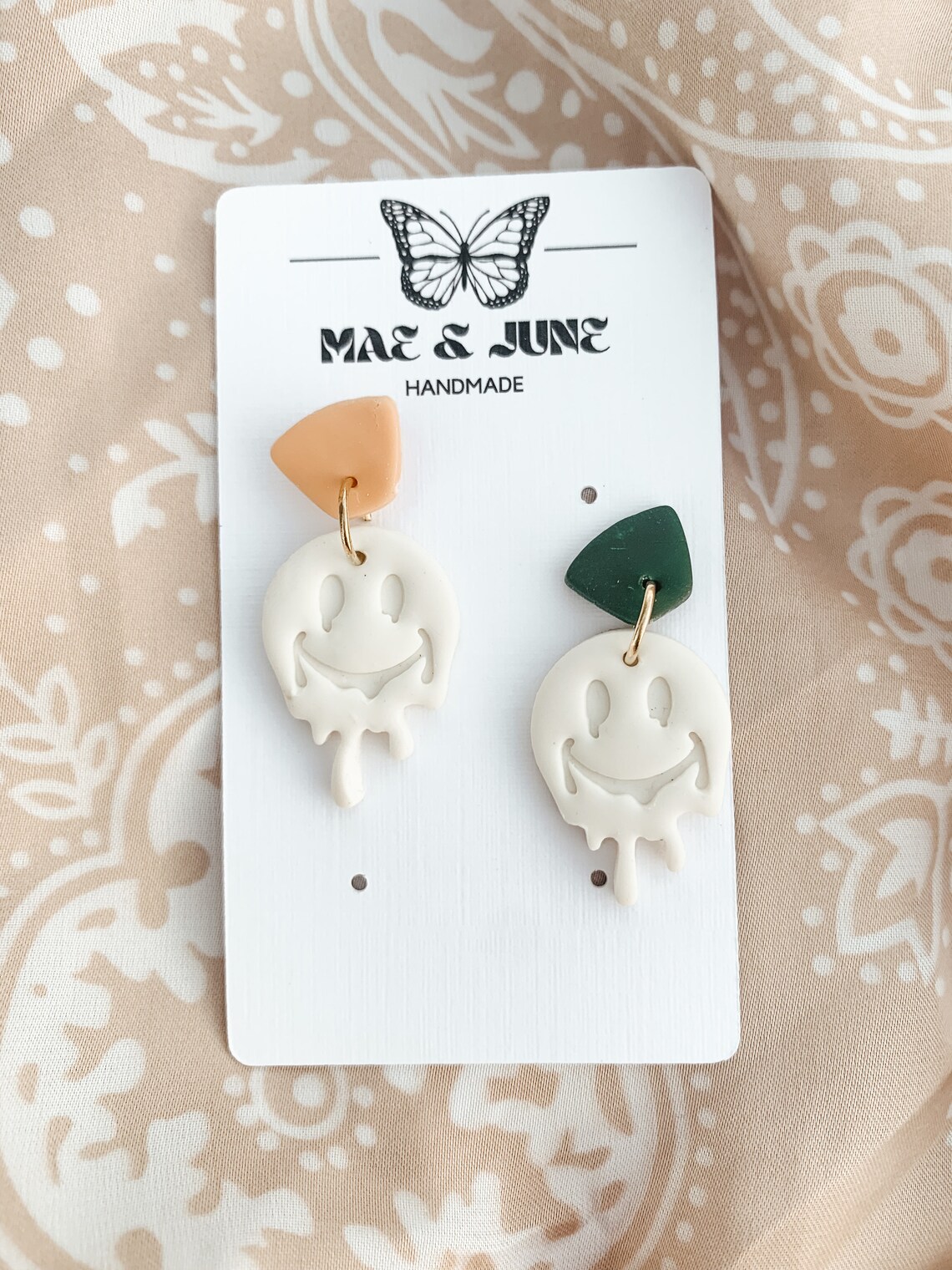 White Droopy Smiley Face - Etsy