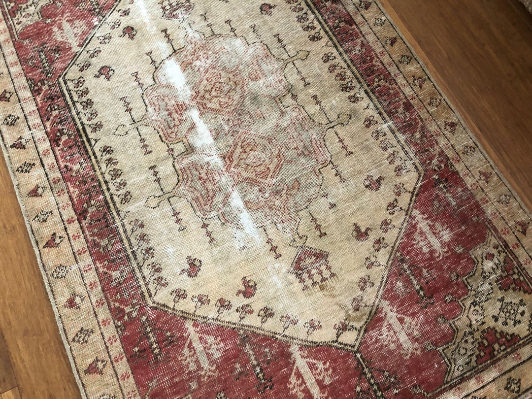 VINTAGE DISTRESSED RUG, 1940s Decor Item, Red and Ivory Handmade ...