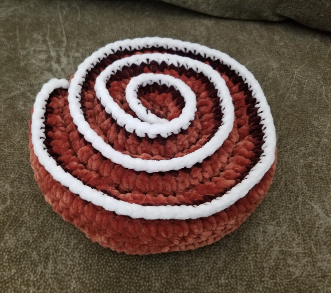 Large Crochet Cinnamon Roll Pillow Plushie With Icing - Etsy