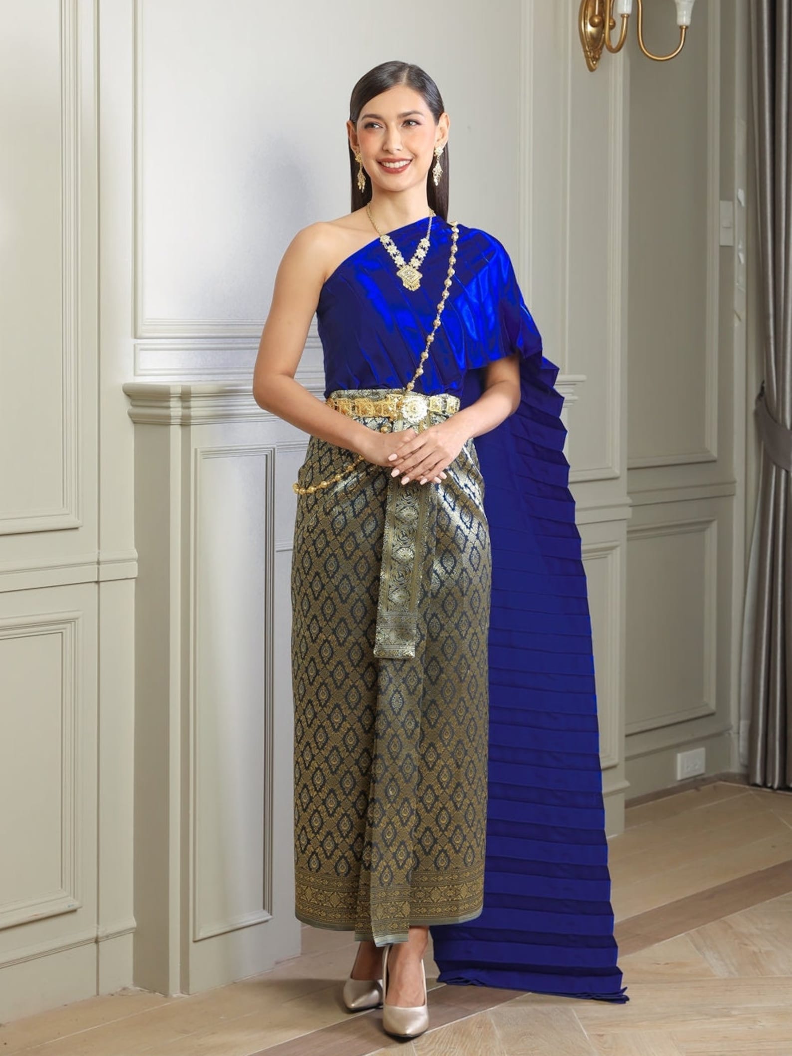 Thailand Dress. Sabai & Sinh. High-quality Traditional Thai Clothing ...