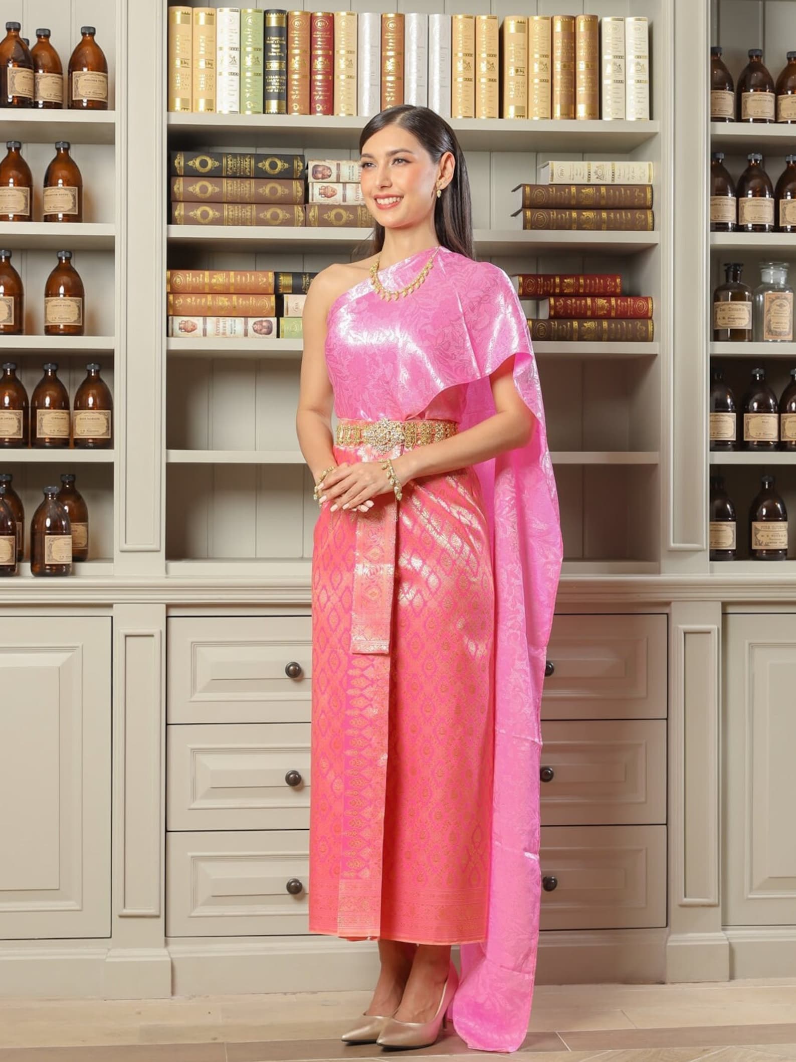 Thailand Dress. Sabai & Sinh. High-quality Traditional Thai Clothing ...