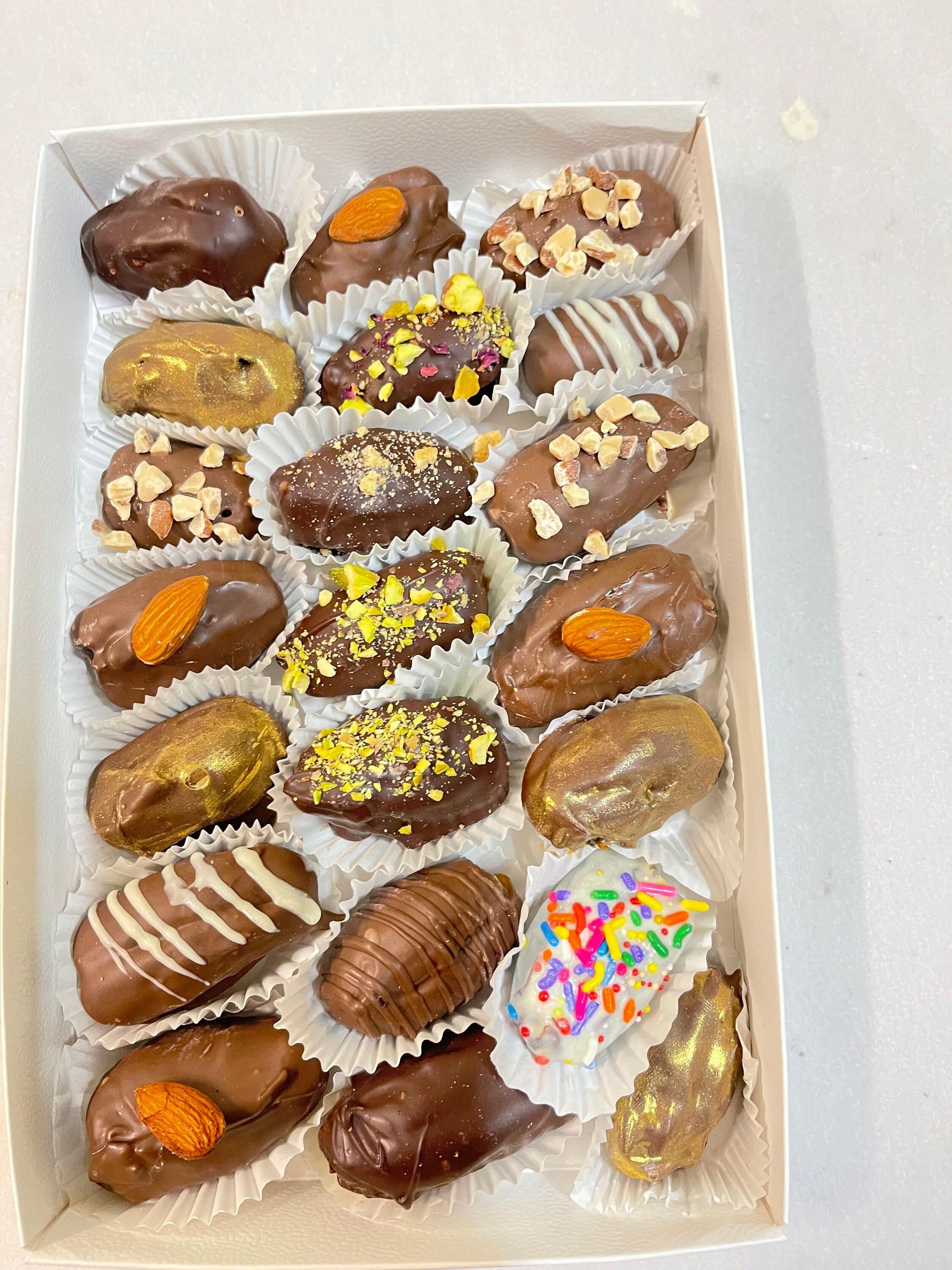 Gourmet Stuffed Medjool Dates, Assorted Dates With Nuts, Pistachio ...