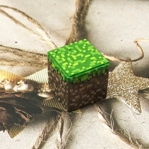 Grass Block Keycap, Minecraft Ore Inspired Artisan Backlit Keycap ...