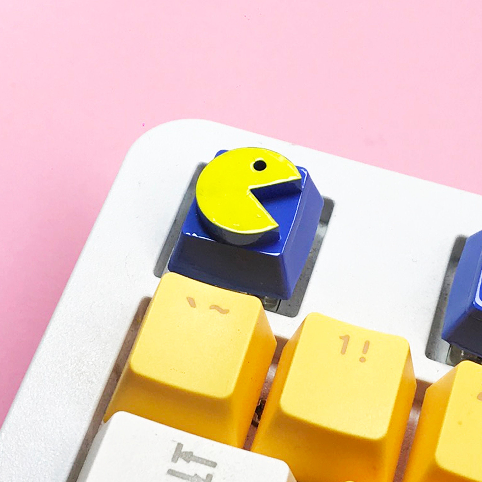 Pac-man Keycaps/ Pacman Ghosts Keycap/ Yellow Emoji Keycap/ - Etsy