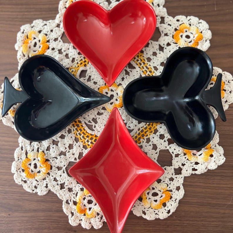 Set of 4 Playing Card Suit Red & Black Ceramic Snack Trays/bowls ...