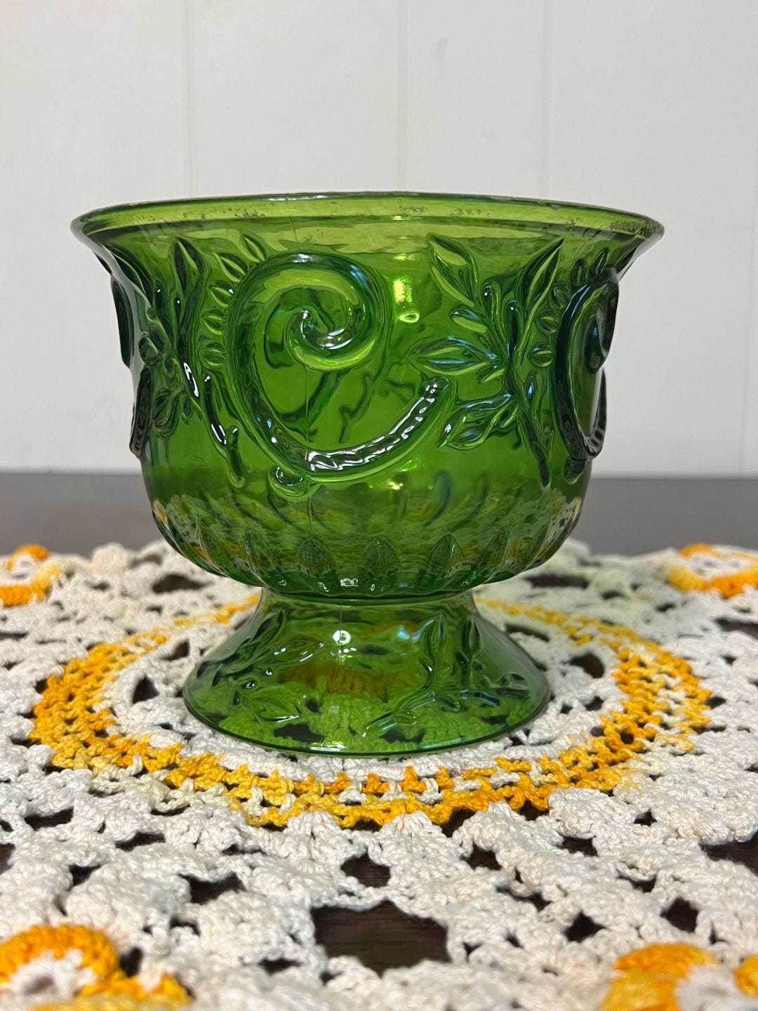 Green Leaf Design Plastic Pedestal Planter/bowl - Etsy